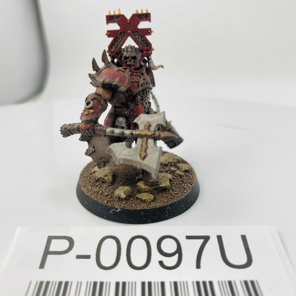 Aspiring deathbringer avec hache gore et marteau à crâne