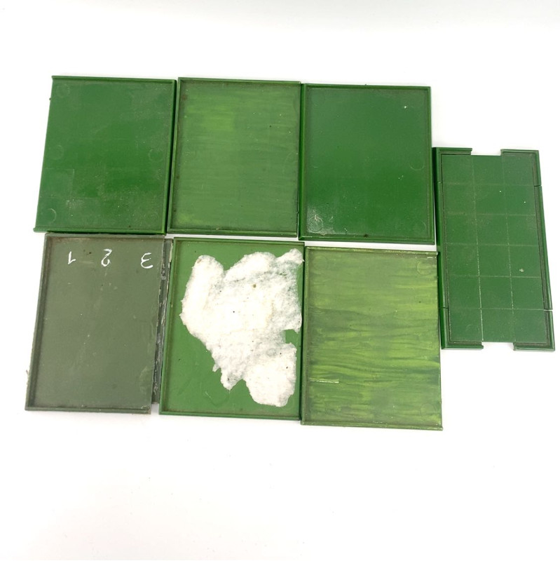 Movement trays